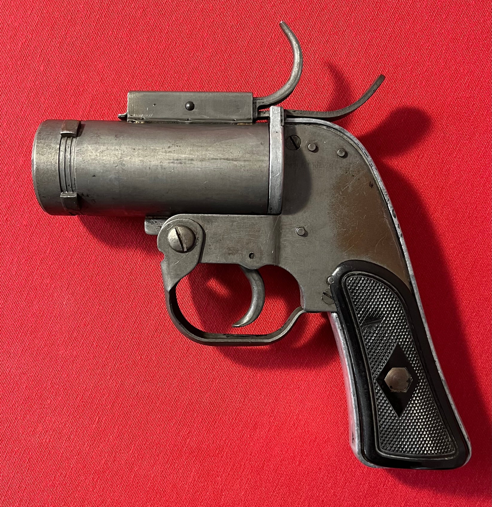 Original U.S. WWII 37mm M8 Pyrotechnic Signal Flare Pistol - Gun by SW ...